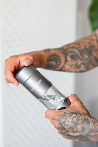 Hydrogen Water: The Next Big Trend in Wellness? – Mito Red Light